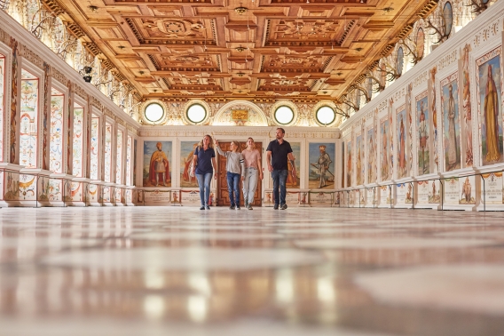 Architectural splendour and awe-inspiring scenery: